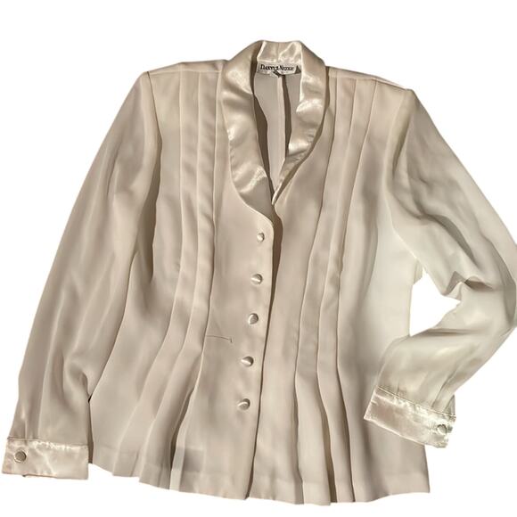 Danny & Nicole | Jackets & Coats | Nwt Danny Nicole White 2piece Suit ...